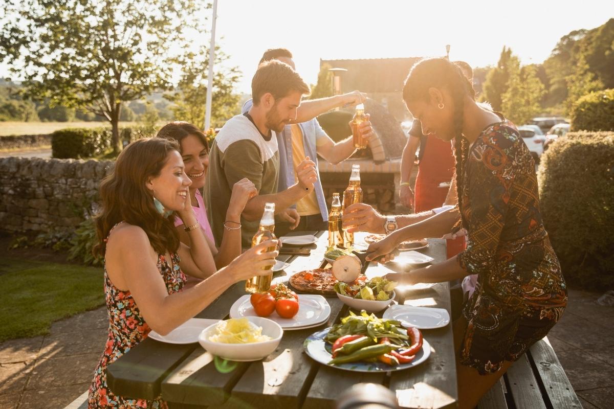 Making Friends in Norway: A Guide to Navigating Norwegian Social Norms ...